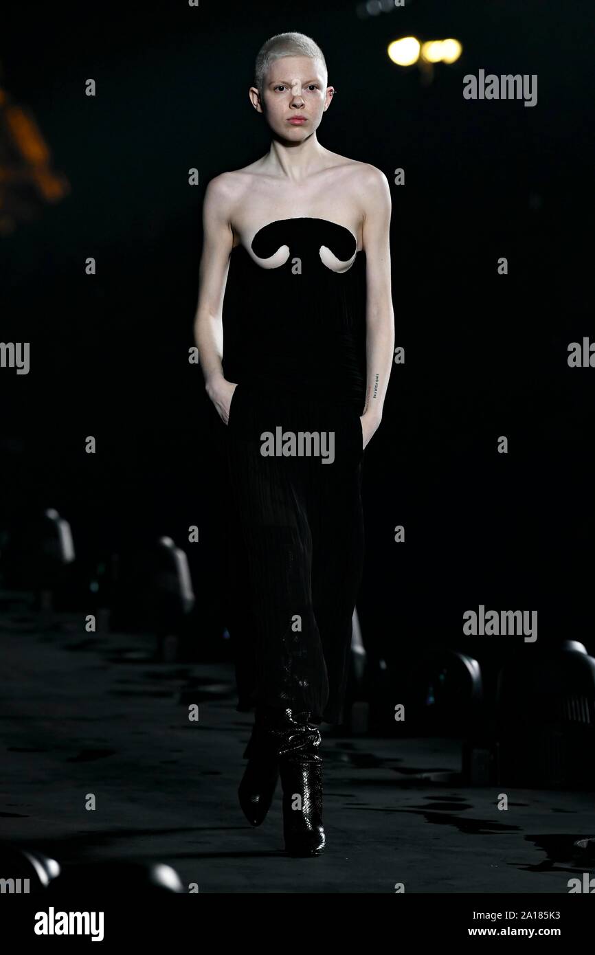 Saint laurent 2019 spring summer hi-res stock photography and images ...