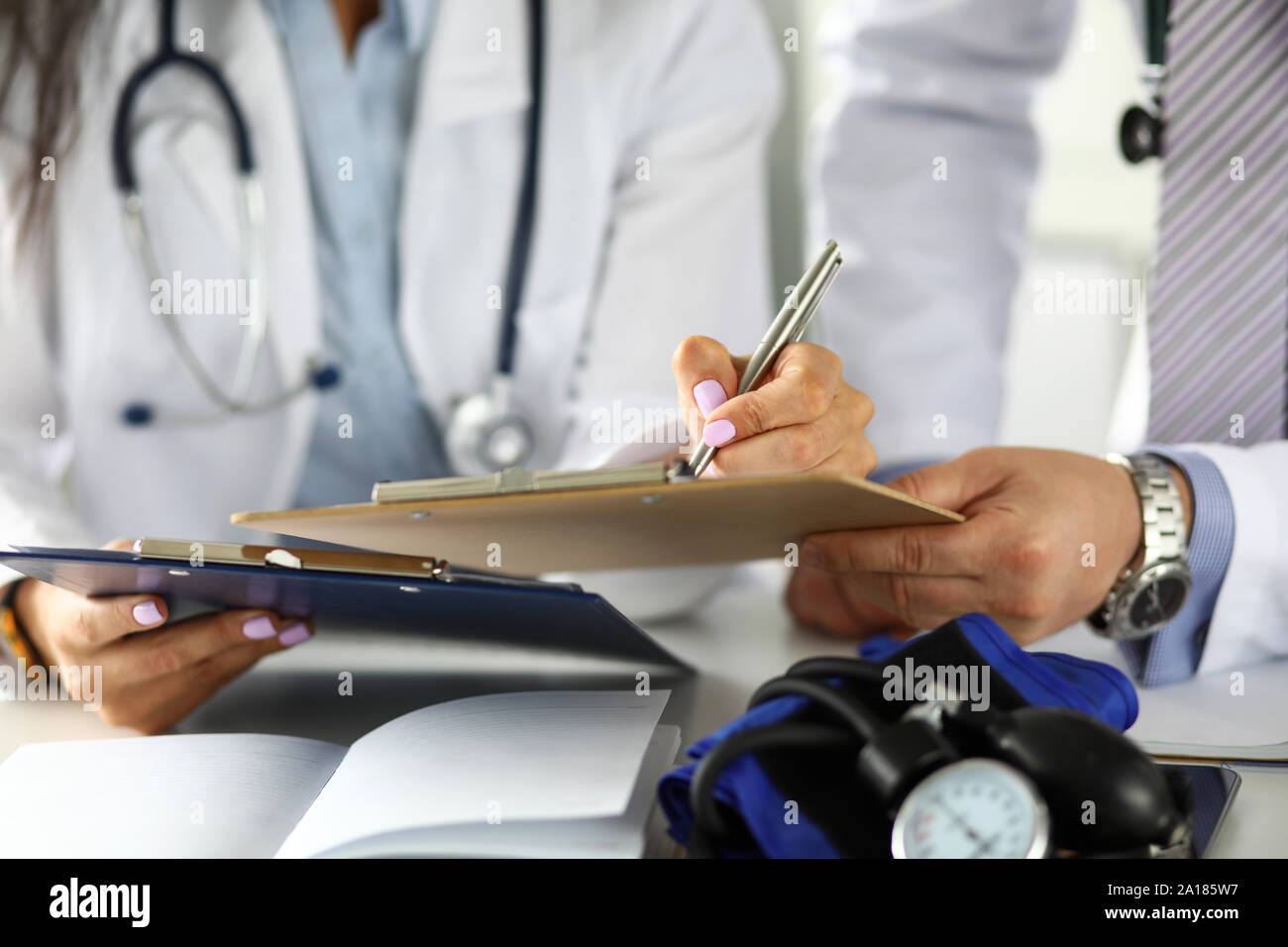 Gp examining hi-res stock photography and images - Alamy