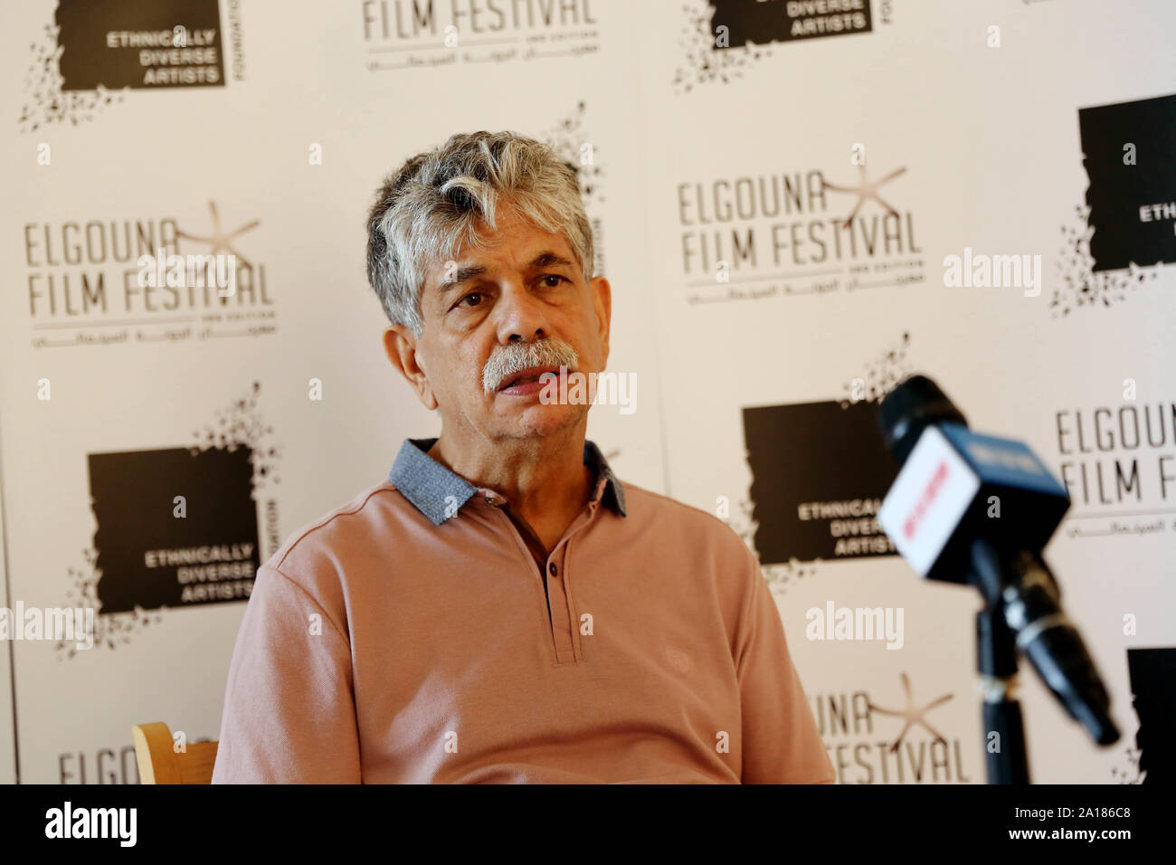 Number of cinemas hi-res stock photography and images - Alamy