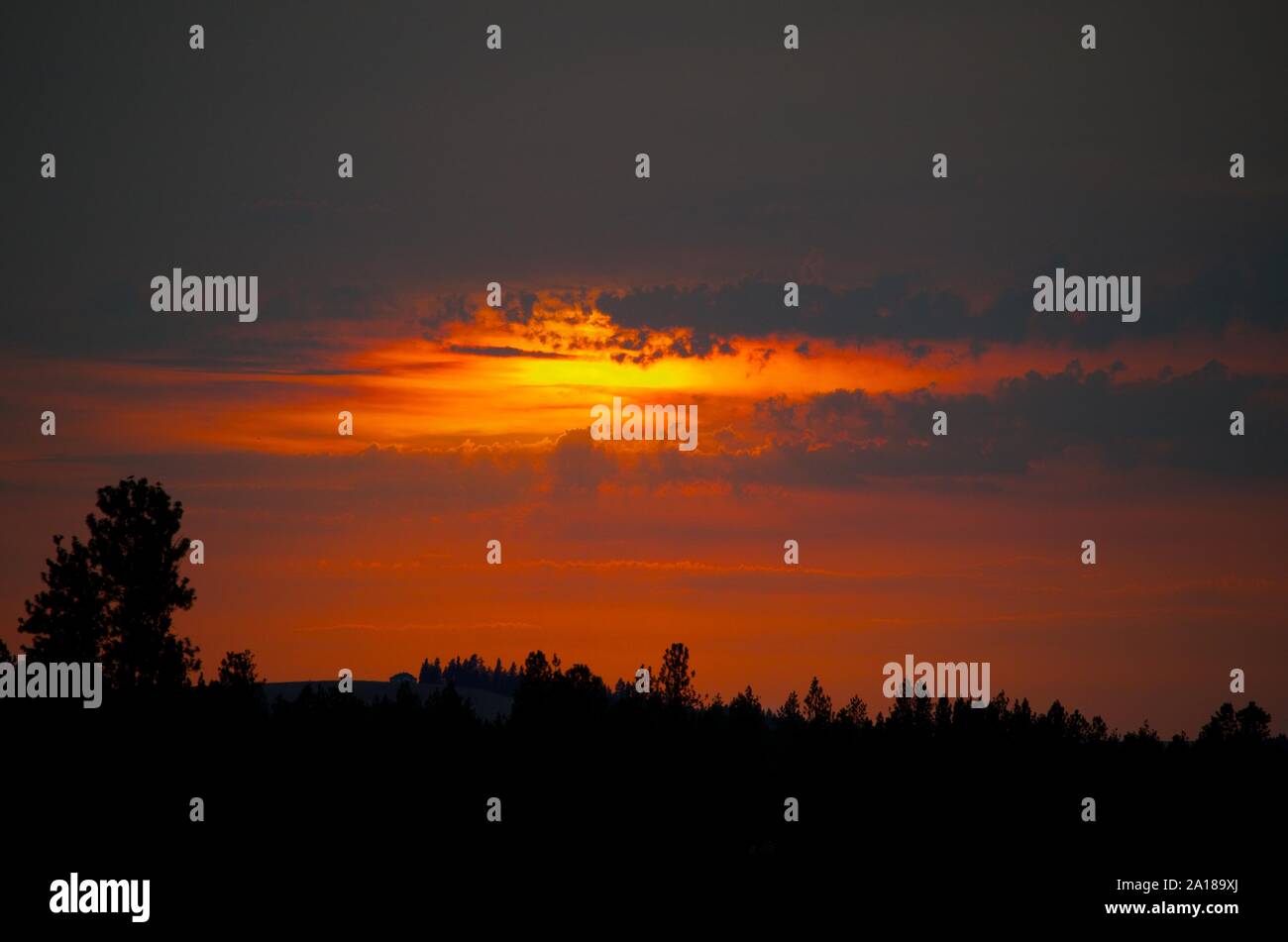 August sunset hi-res stock photography and images - Alamy
