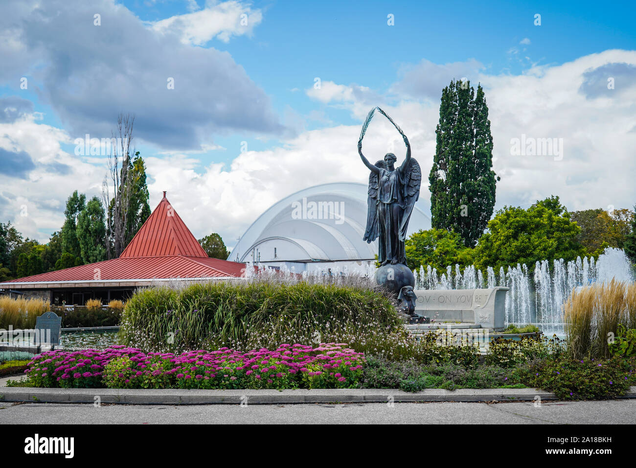 Rose garden near exhibition place in Toronto Canada, summer time Stock ...
