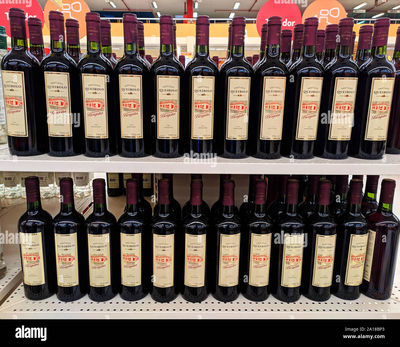 Supermarket Metro Lima Peru Cencosud Stock Photo - Alamy