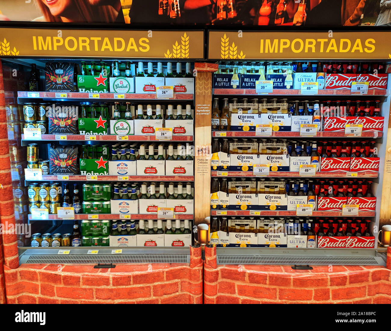 Supermarket Metro Lima Peru Cencosud Stock Photo - Alamy