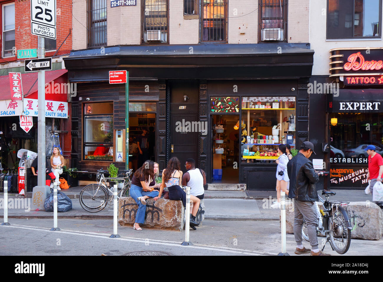 143 division st hi-res stock photography and images - Alamy