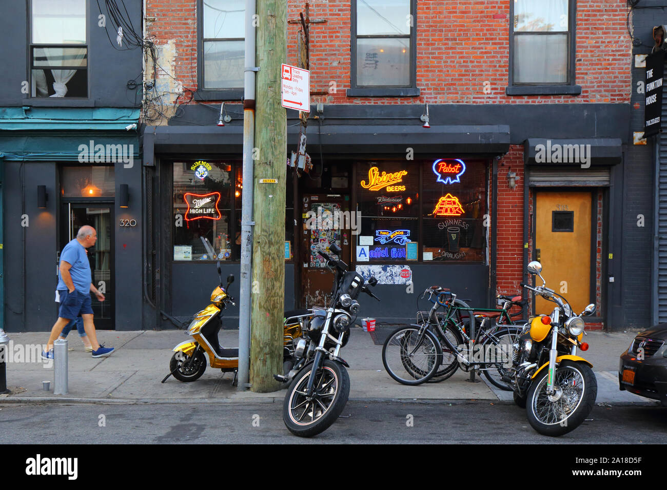 Brooklyn Ice House, 318 Van Brunt St, Brooklyn, New York. NYC ...