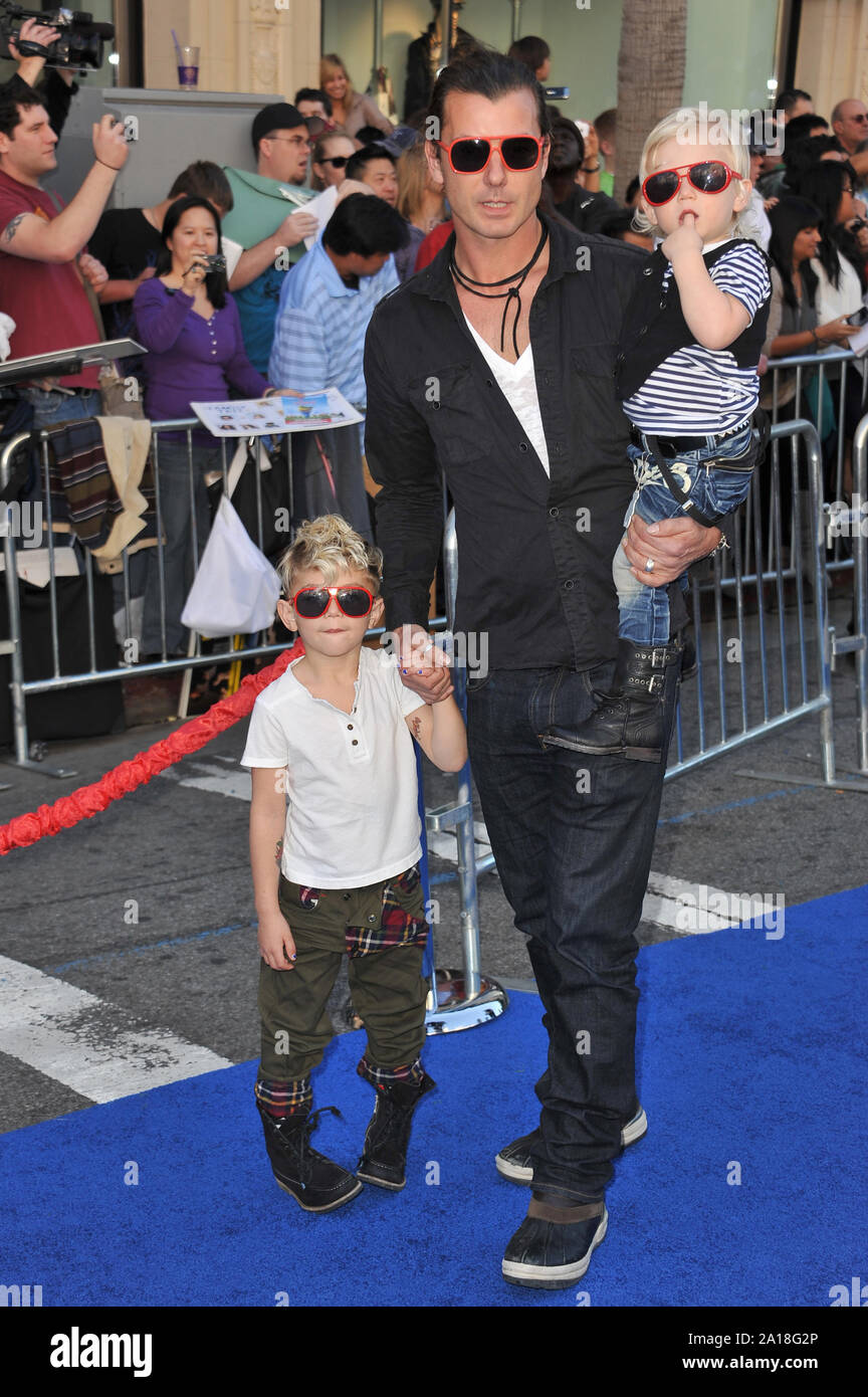 Gavin rossdale and their children hi-res stock photography and images ...