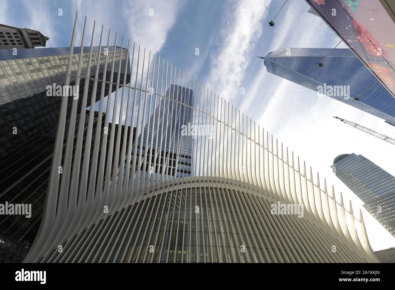The Oculus of Calatrava in New York. Train that crosses the Hudson to ...
