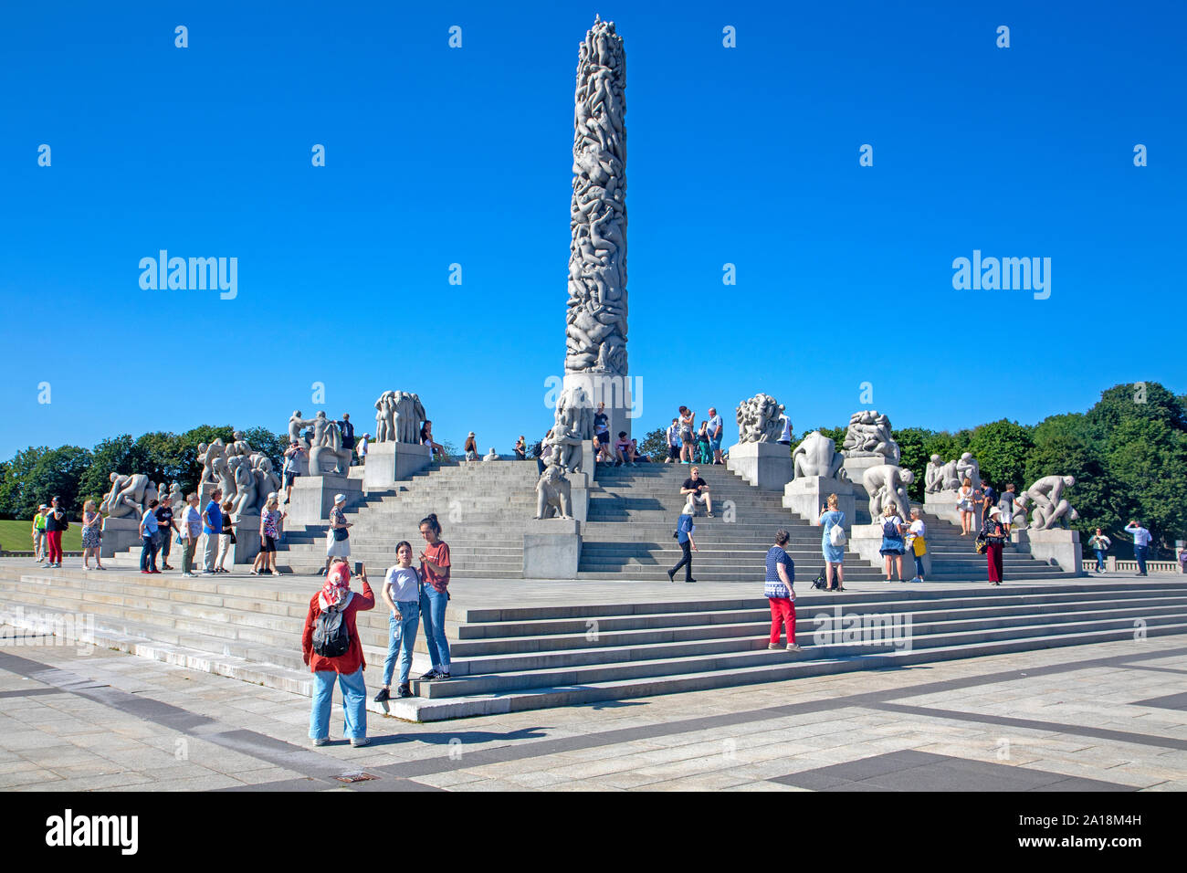 The Monolith, the centrepiece of Vigeland Park (Frogner Park Stock ...