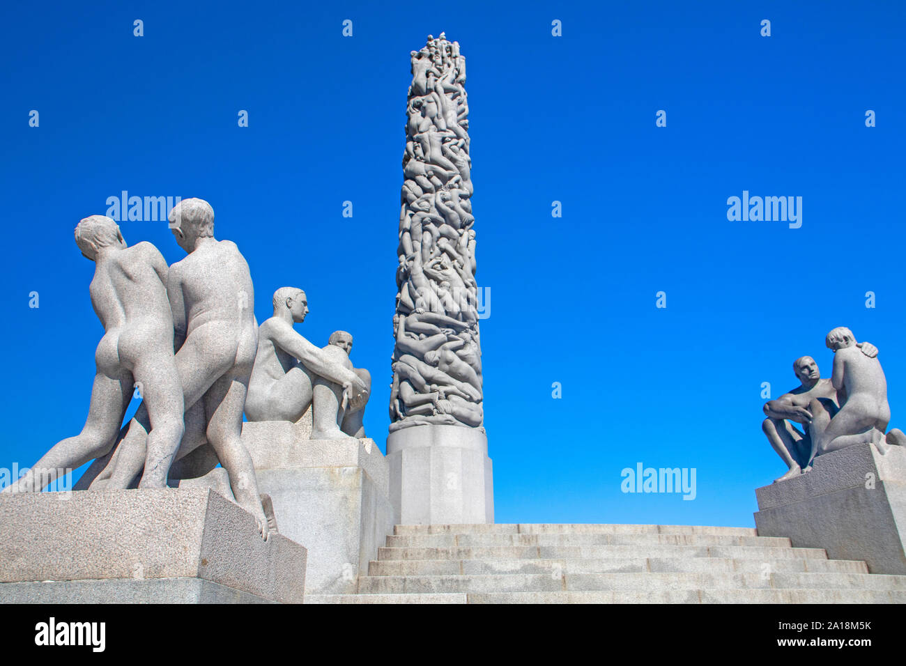The Monolith, the centrepiece of Vigeland Park (Frogner Park Stock ...
