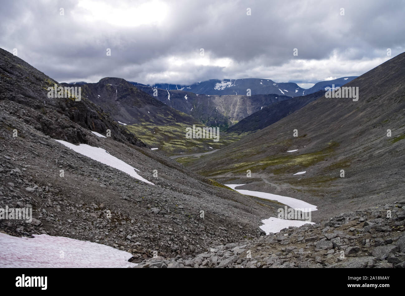 Mountain valley in Khibiny range, mountains above the Arctic circle ...