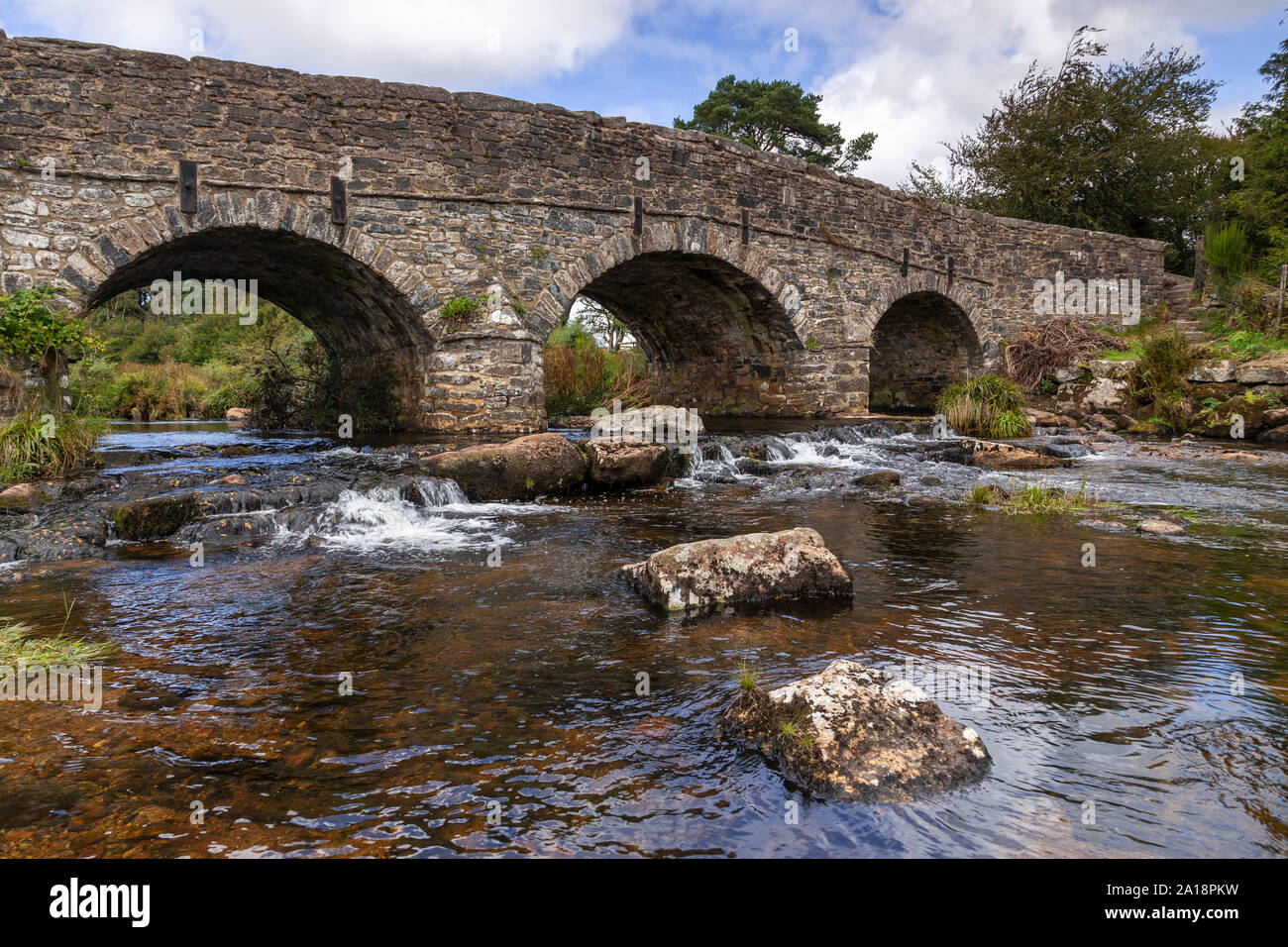 Stone arch bridge at Postbridge on Dartmoor, Devon, England Stock Photo ...