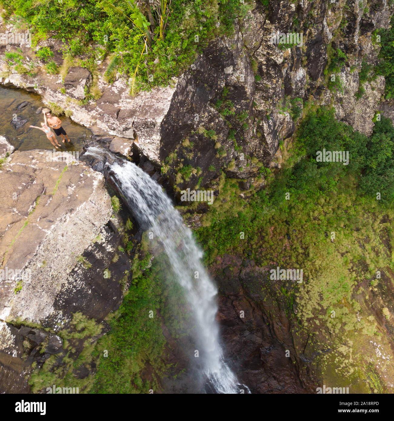 Clif edge hi-res stock photography and images - Alamy