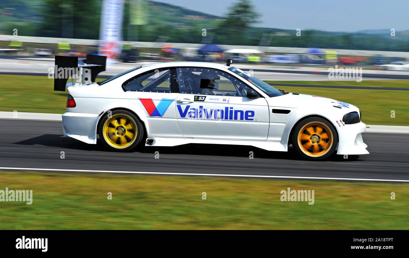 Bmw e90 drift hi-res stock photography and images - Alamy