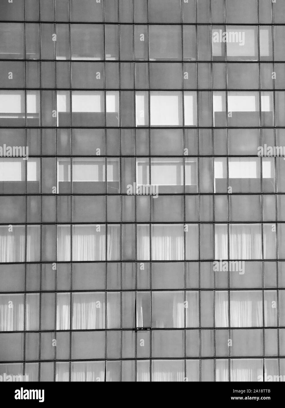 Black Glass Building High Resolution Stock Photography and Images - Alamy
