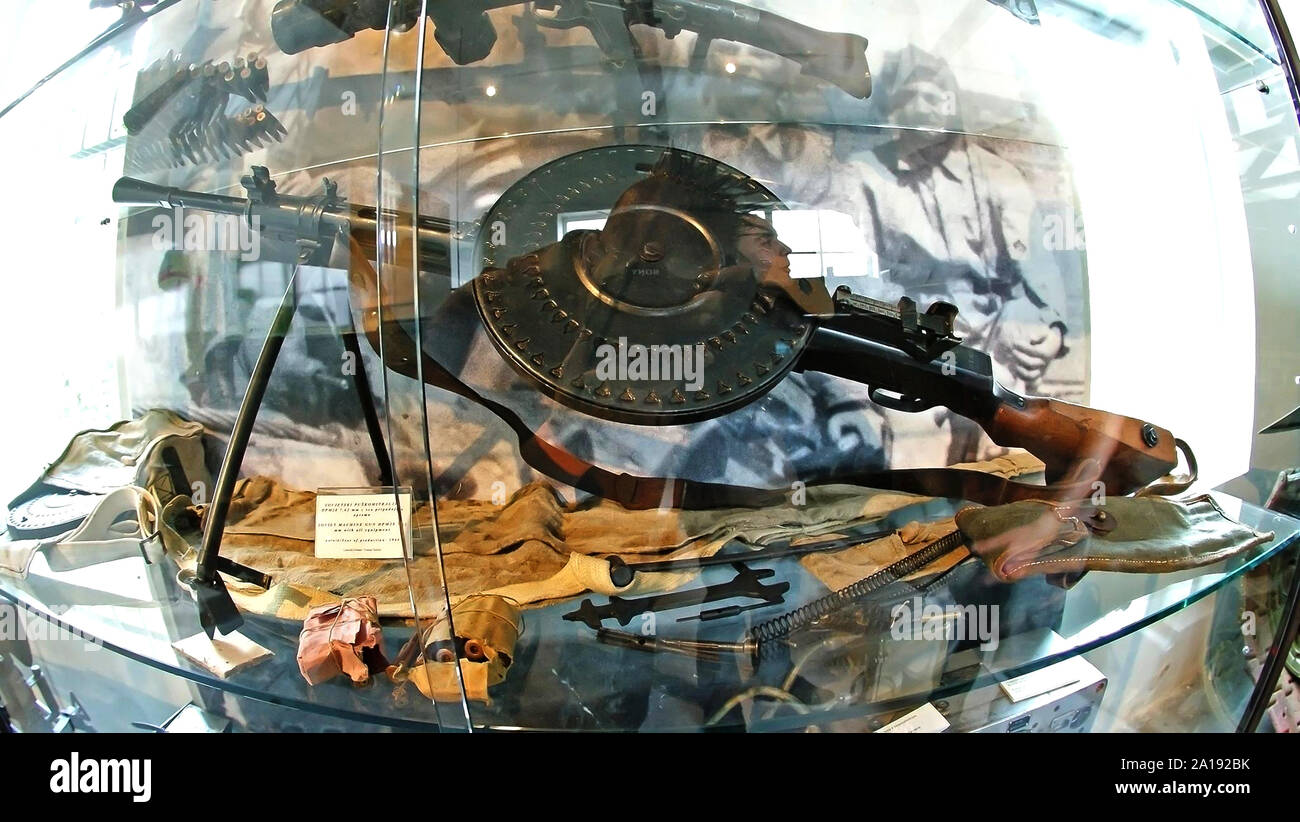 Ww2 Era High Resolution Stock Photography and Images - Alamy