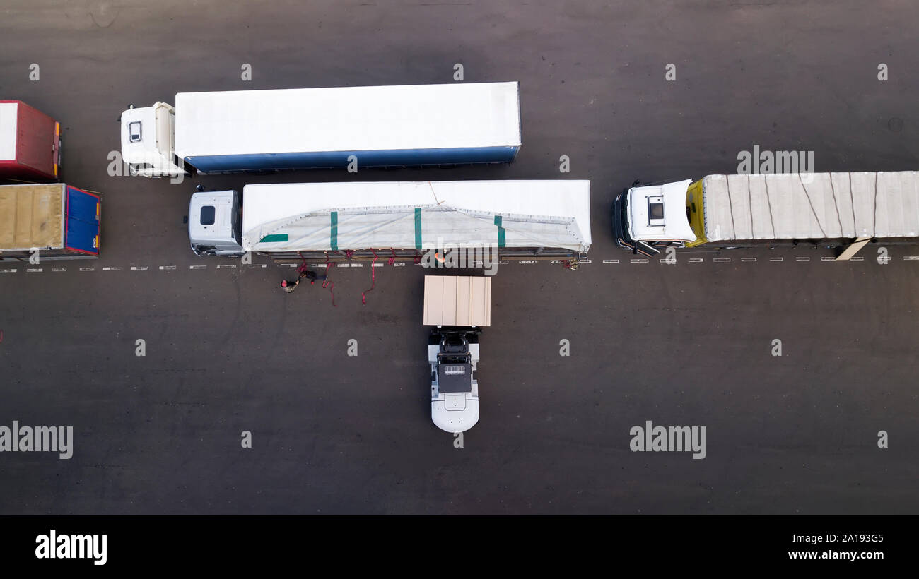 loading a truck in a logistics center top view Stock Photo - Alamy