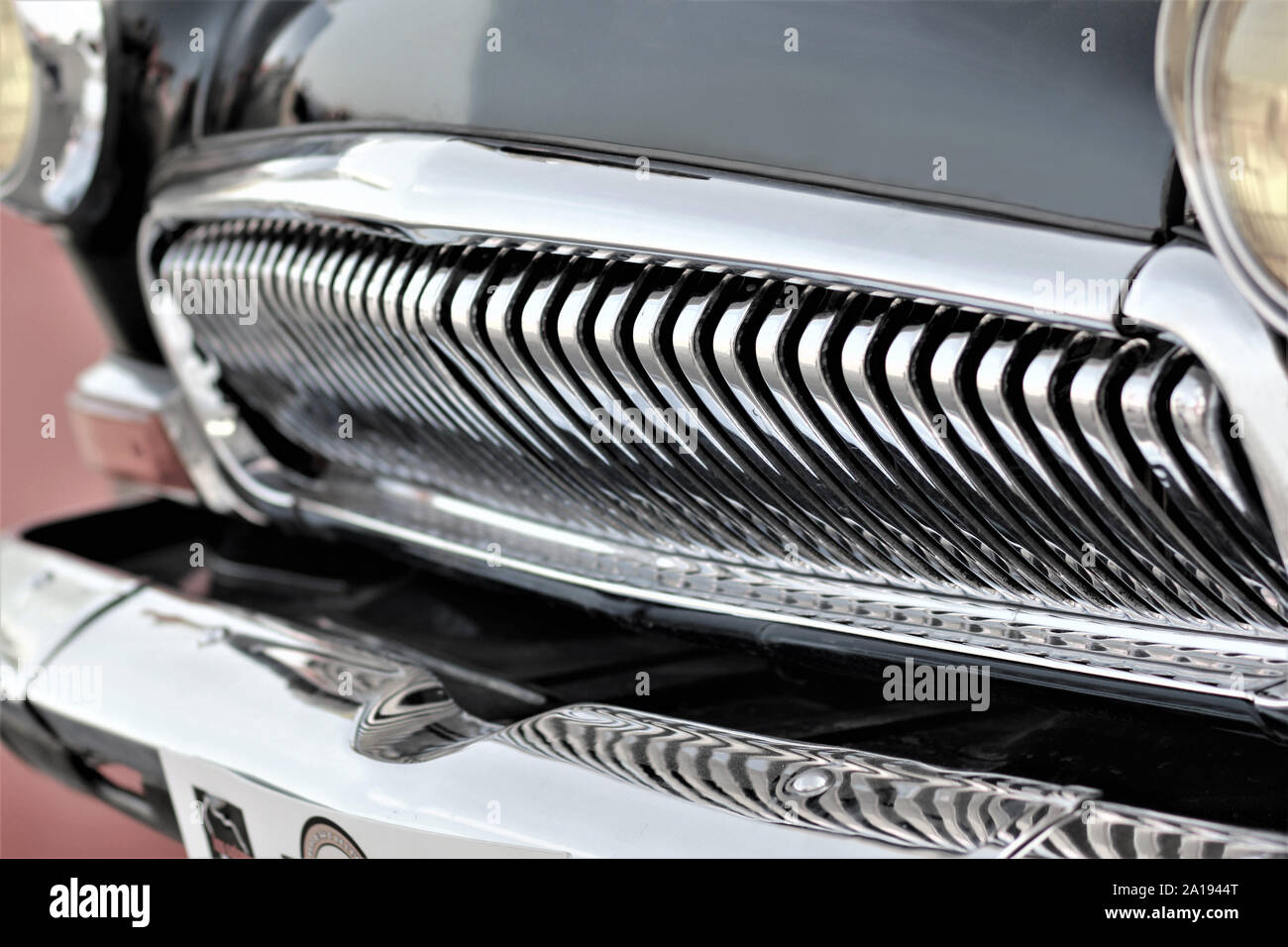 Hot rod radiator grill hi-res stock photography and images - Alamy