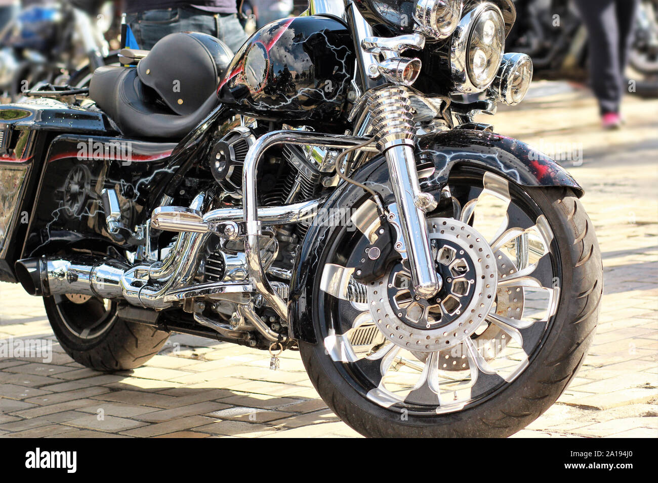Chrome motorcycle side view hi-res stock photography and images - Alamy