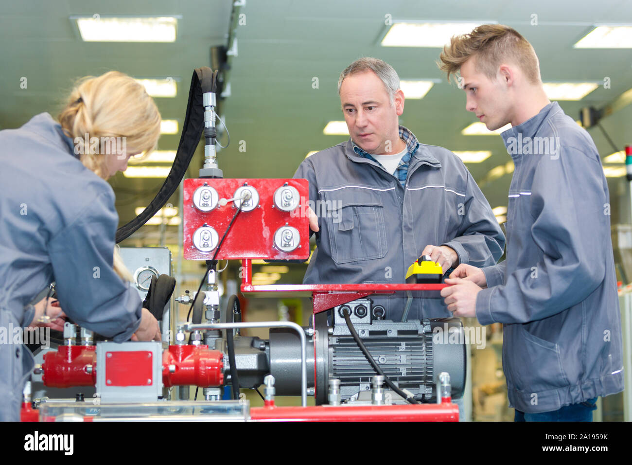 Employee training factory hi-res stock photography and images - Alamy