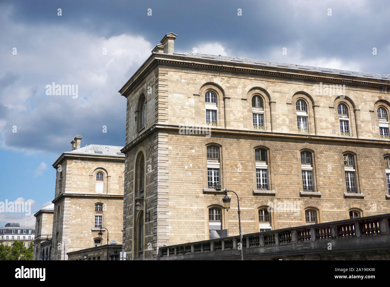 Hôtel-Dieu, Paris. France. Building associated with the Faculty of ...