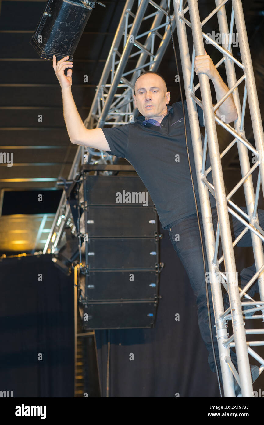 Stage behind the scenes hi-res stock photography and images - Alamy