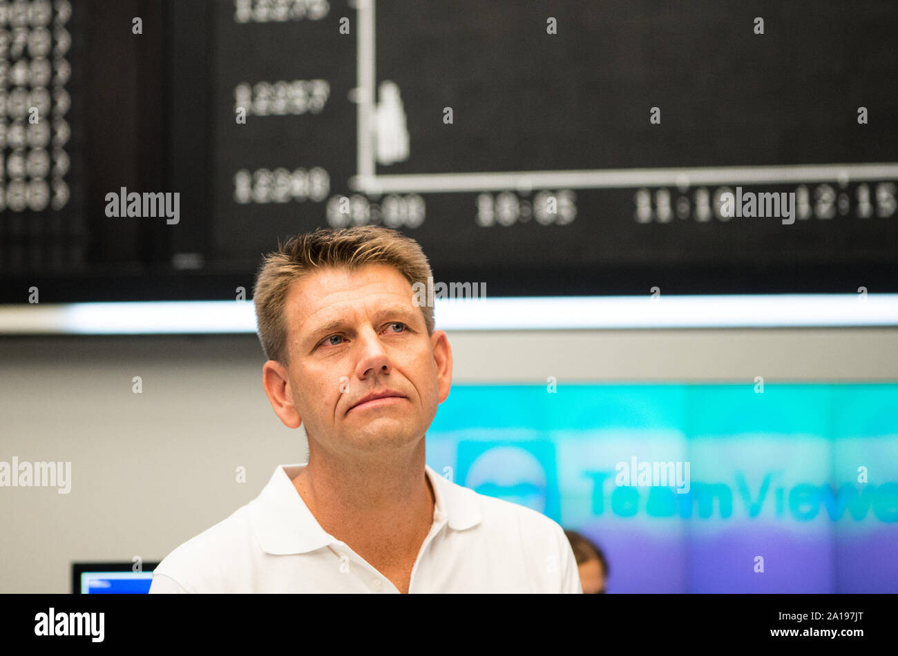 Dotcom bubble burst hi-res stock photography and images - Alamy