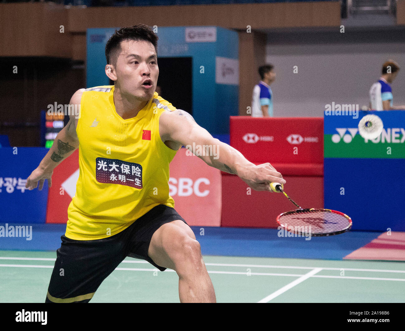 (190925) -- INCHEON, Sept. 25, 2019 (Xinhua) -- Lin Dan of China ...