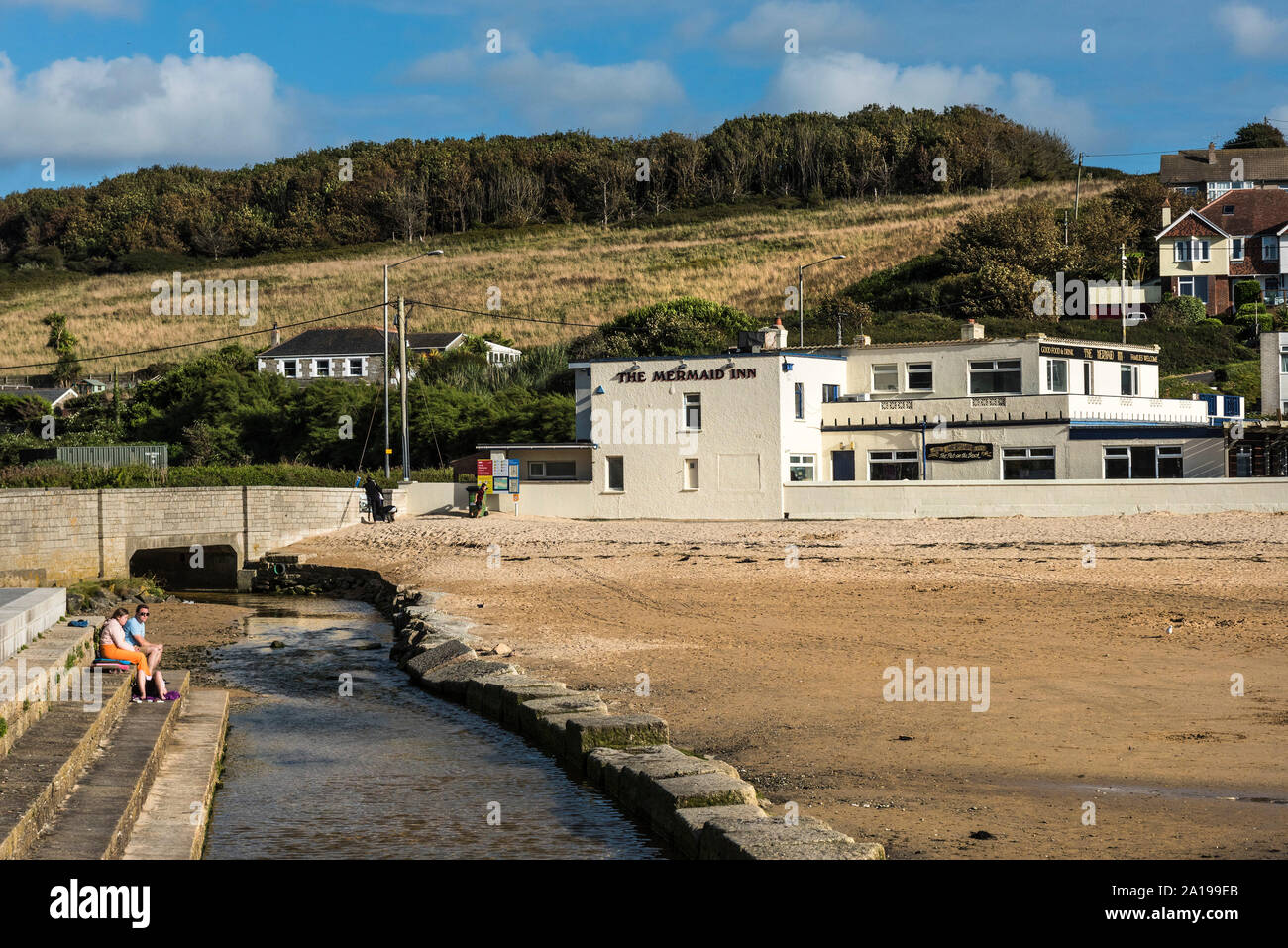 The Mermaid Inn overlooking Porth Beach in Newquay in Cornwall Stock ...