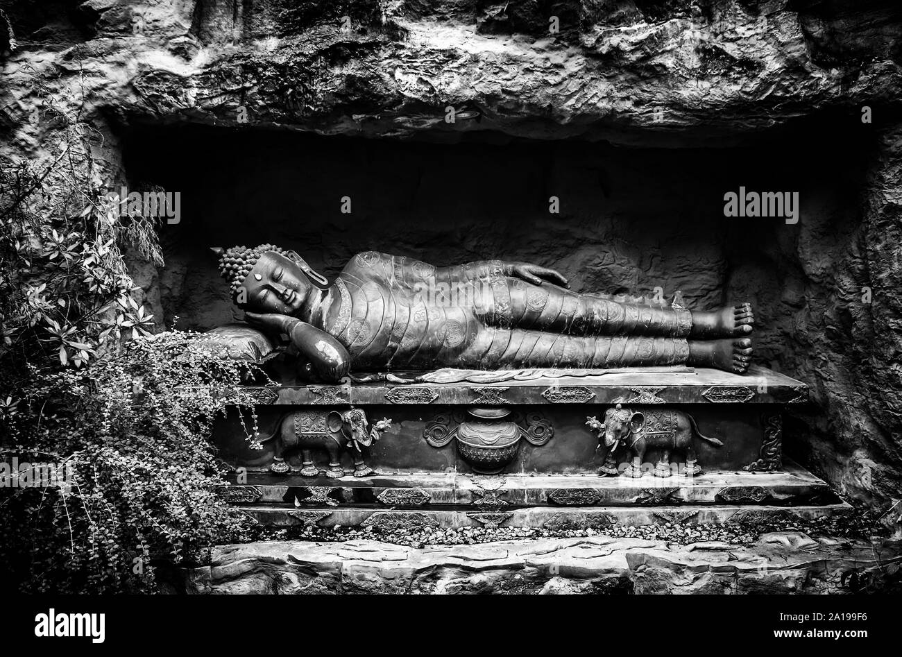 Golden statue detail Black and White Stock Photos & Images - Alamy