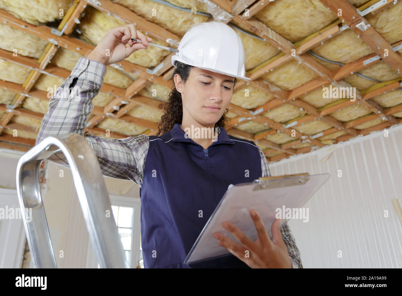 Builder scratching head hi-res stock photography and images - Alamy