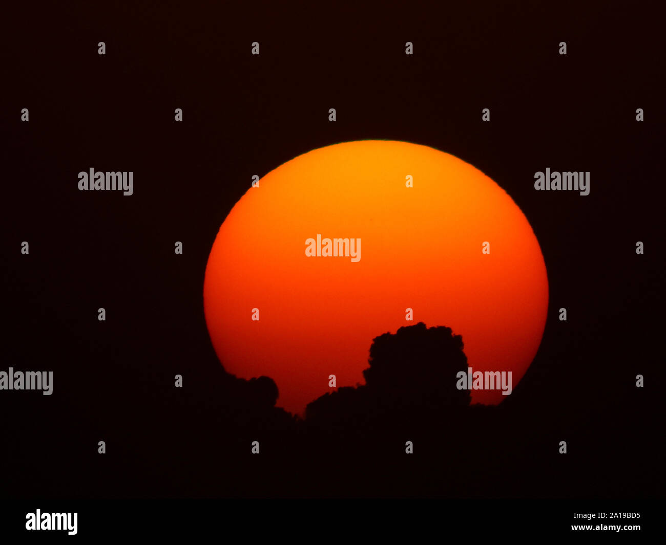 Set sun hi-res stock photography and images - Alamy