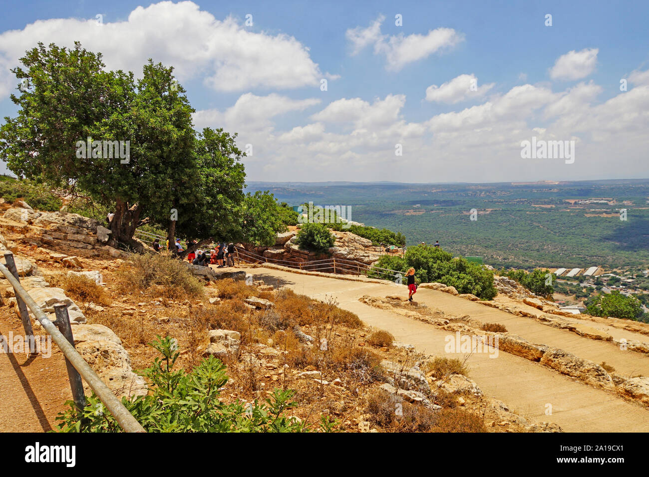 Cave landscapes hi-res stock photography and images - Alamy