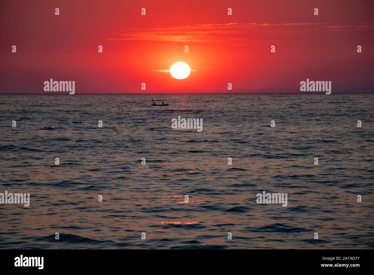 Golden hour boats hi-res stock photography and images - Alamy