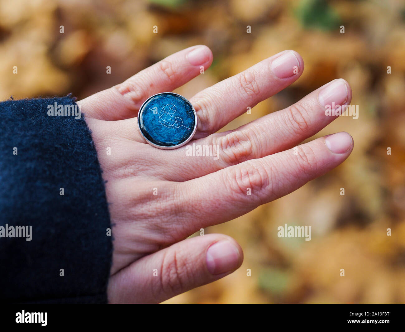 Ring woman hand hi-res stock photography and images - Alamy
