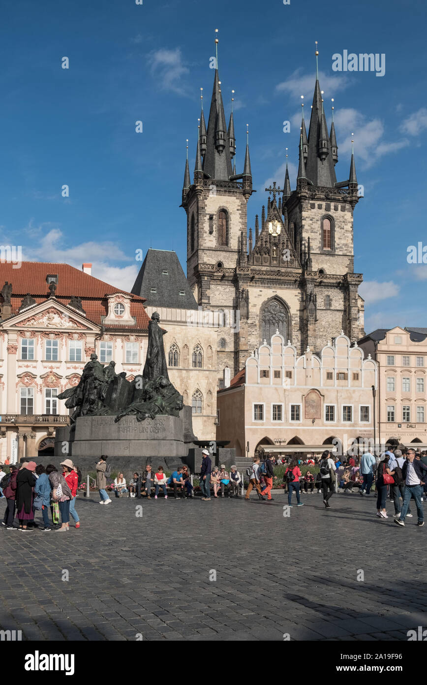 Prague gothic architecture hi-res stock photography and images - Alamy