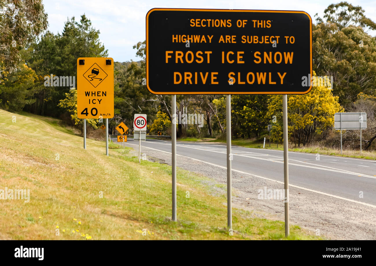 Australia road signs snow hi-res stock photography and images - Alamy