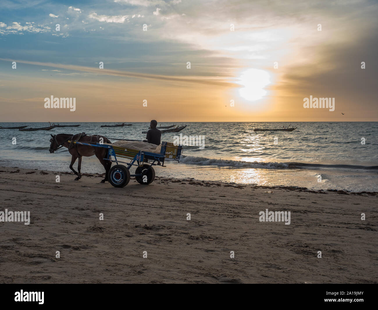 24 hourse hi-res stock photography and images - Alamy