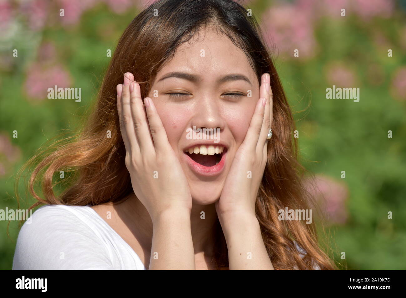 Surprised wondering hi-res stock photography and images - Alamy