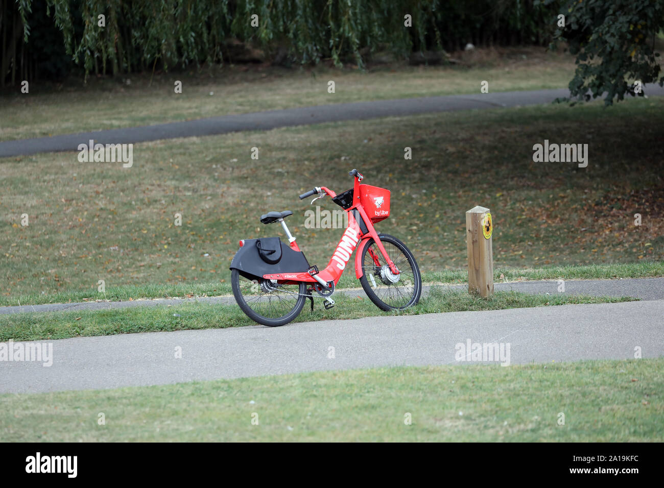 Jump electric cycle Stock Photo - Alamy