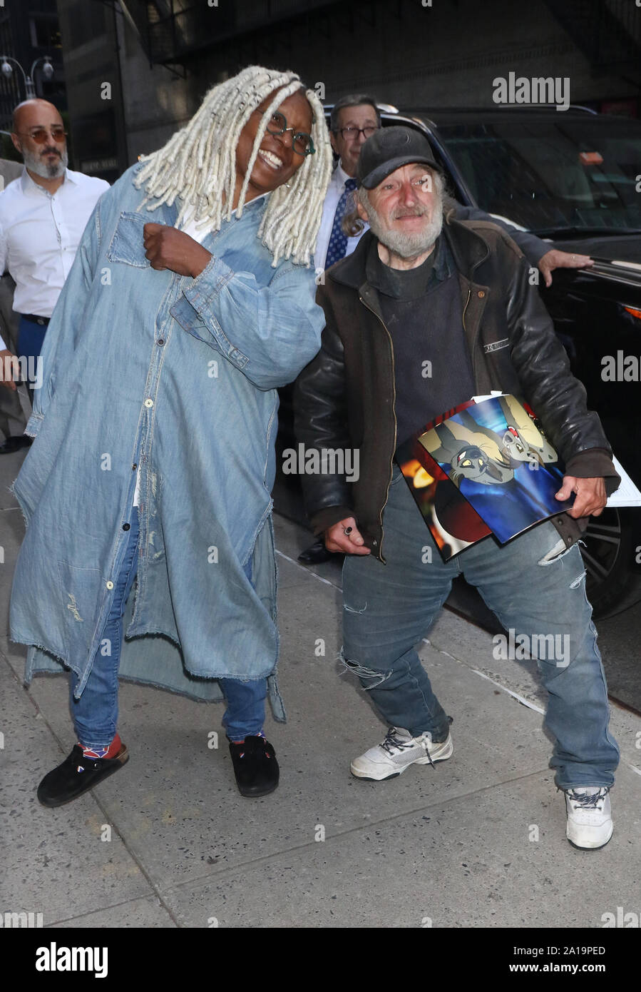 Radioman hi-res stock photography and images - Alamy