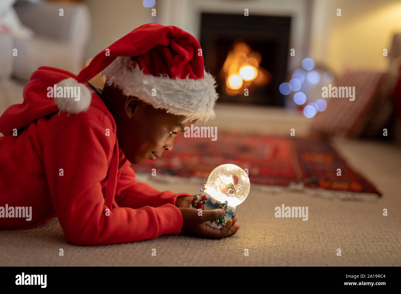 Child open magic christmas hi-res stock photography and images - Alamy
