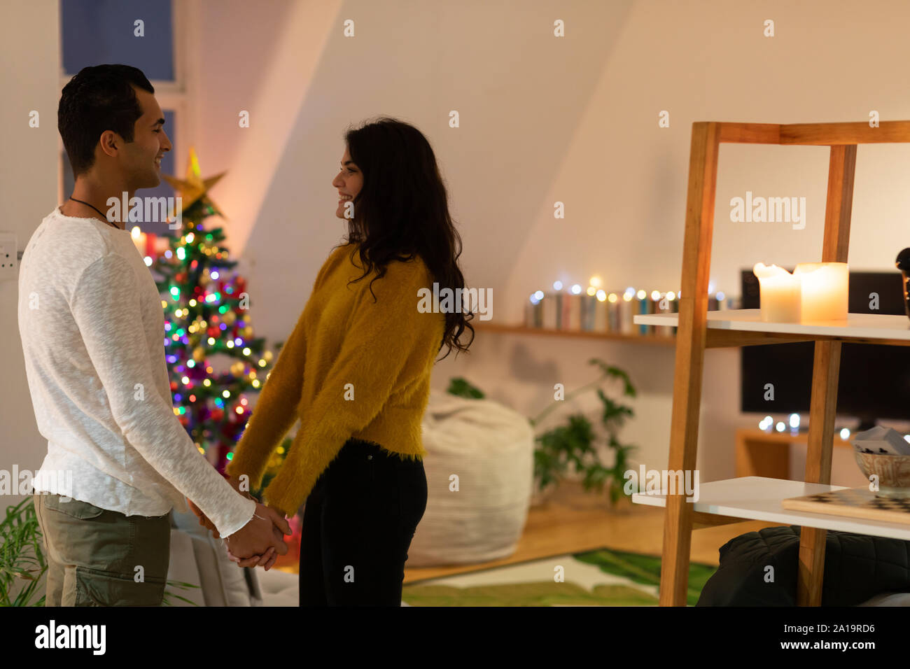 Millennial generation couple hi-res stock photography and images - Alamy