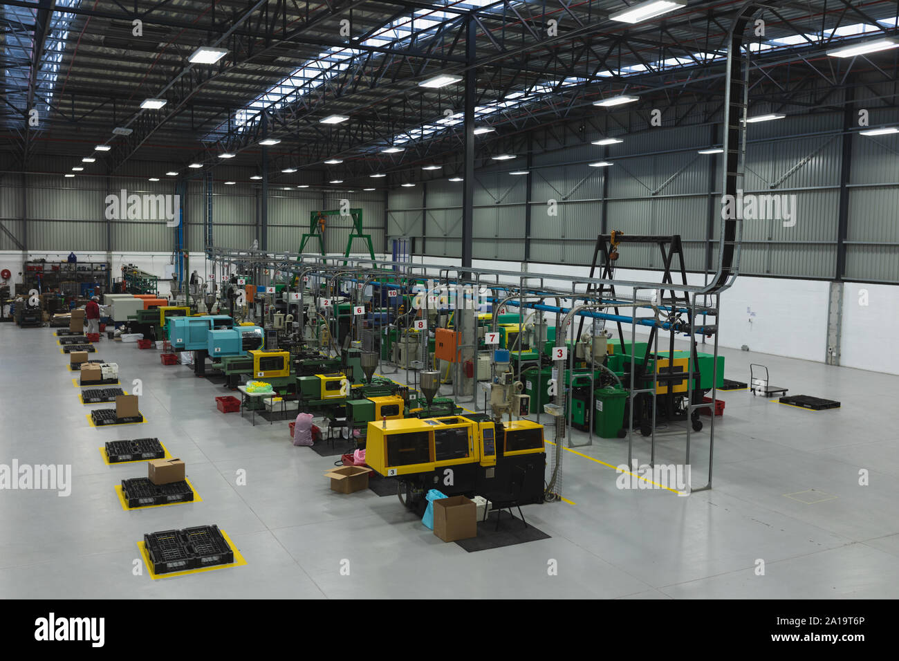 Warehouse building hi-res stock photography and images - Alamy