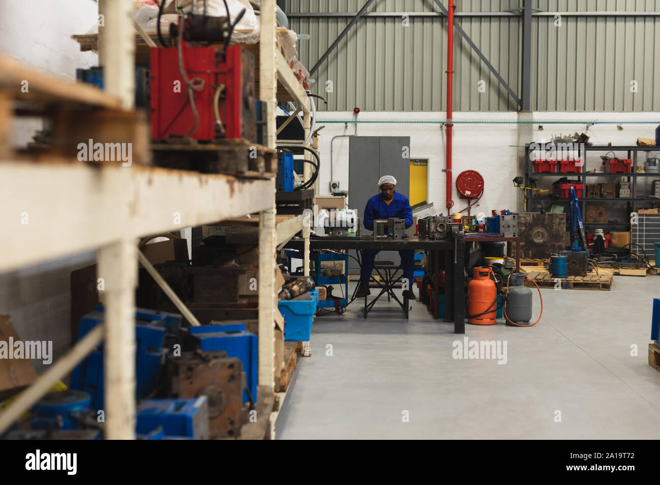 Workshop factory warehouse hi-res stock photography and images - Alamy