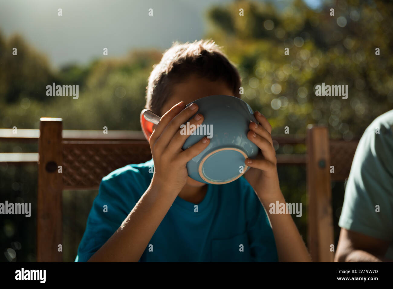 Enjoying the garden hi-res stock photography and images - Alamy