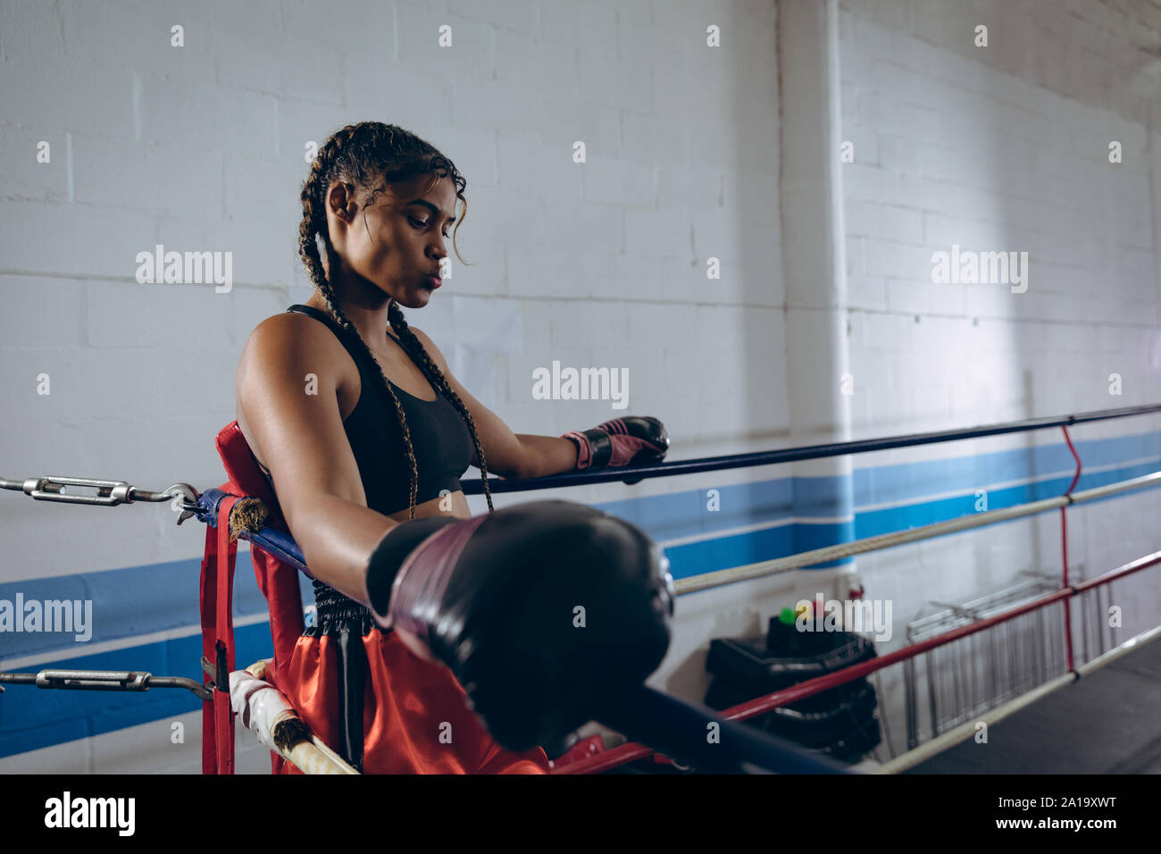 Boxing ring corner hi-res stock photography and images - Alamy