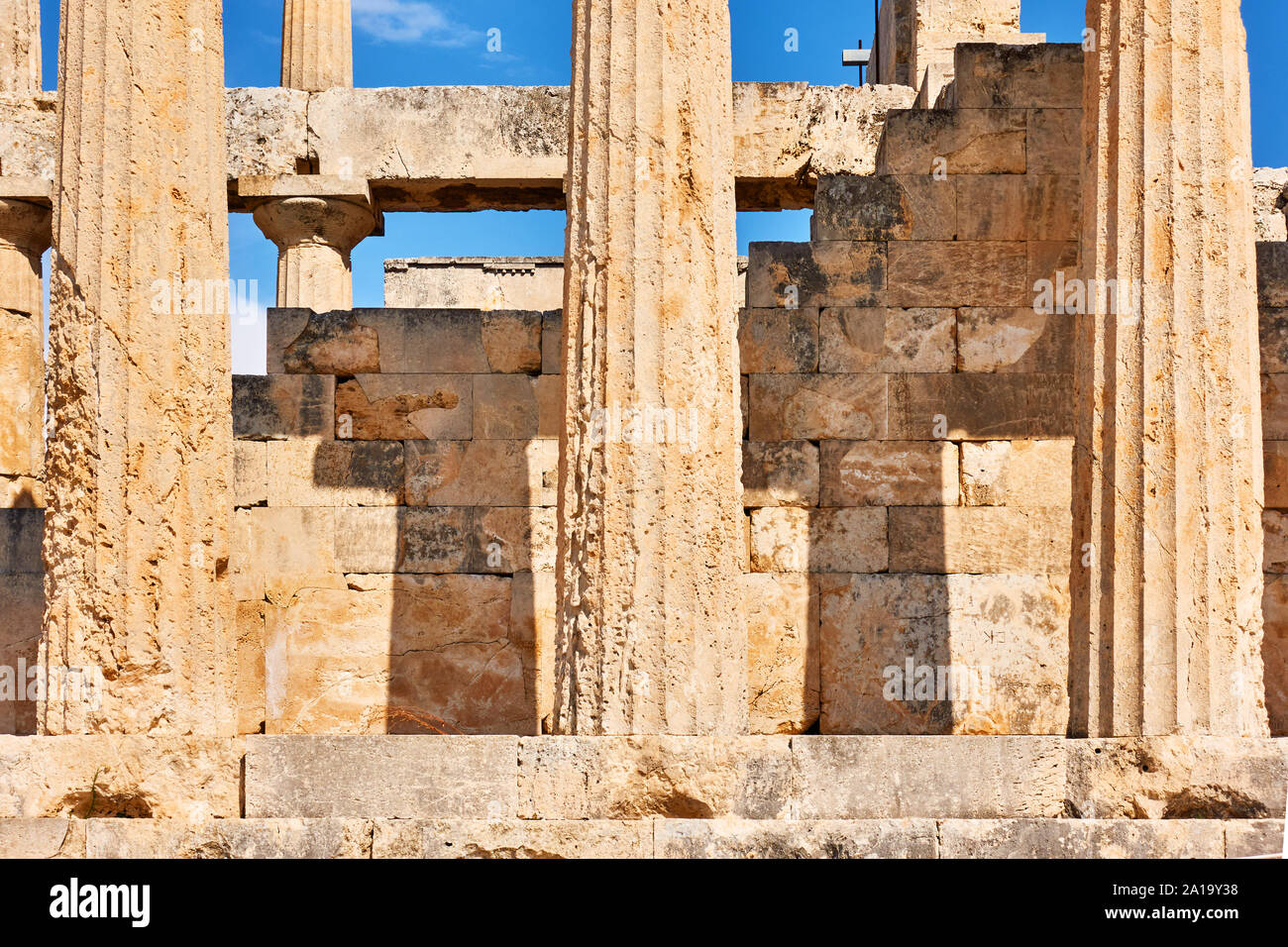 Greek architecture columns hi-res stock photography and images - Alamy