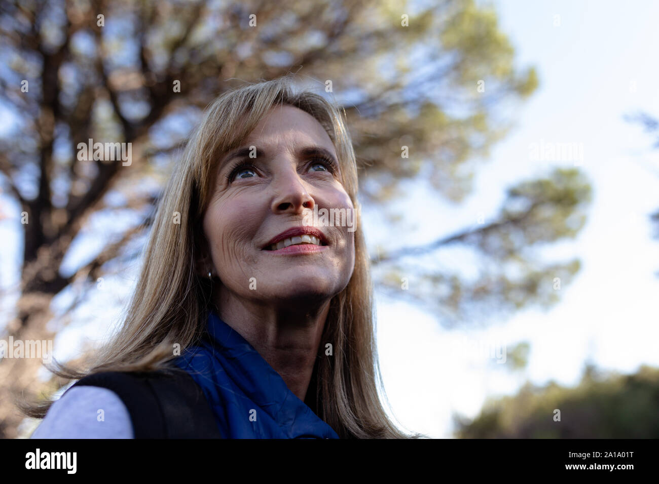 Middle aged woman hiking hi-res stock photography and images - Alamy