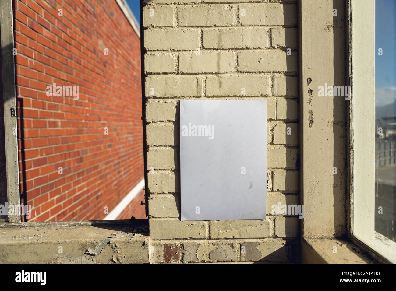 Distressed sign blank hi-res stock photography and images - Alamy