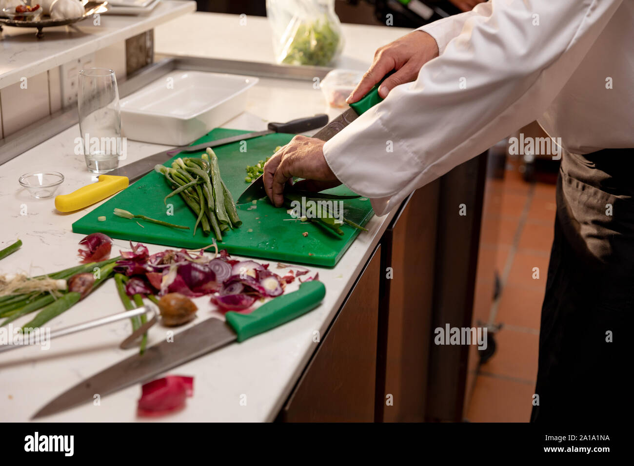 Menu restaurant man kitchen chef hi-res stock photography and images ...